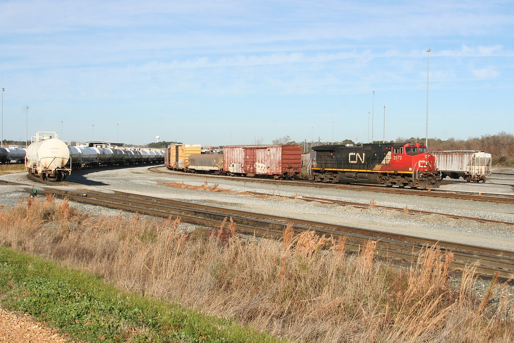 CN 2573 intruder at Pearl